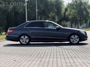 Mercedes-Benz e-200 2012 in Liepaja, with an engine capacity of 2.10 L and mileage of 213 thousand km for 9500 €, photo 5 on AUTOMOTO.COM.LV