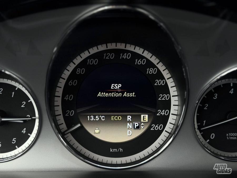 Мерседес E 200 2012 в Авиженяй, объемом двигателя 1.80 л и пробегом 165 тыс. км за 9000 €, фото 29 на AUTOMOTO.COM.LV