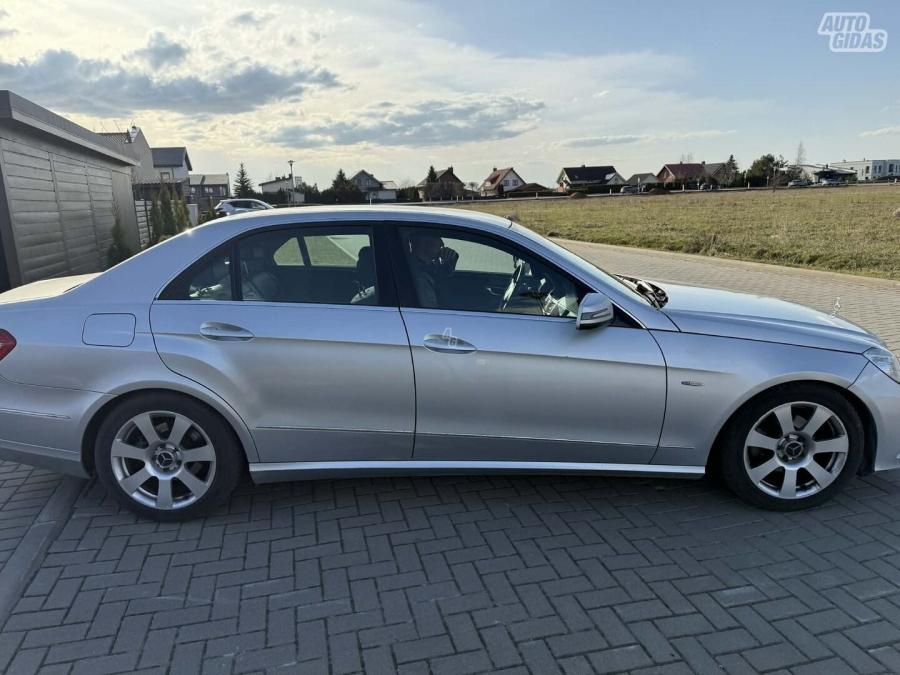 Mercedes-Benz e-200 2012 Klaipėda, ar dzinēja tilpumu 2.10 L un nobraukumu 325 tūkst. km par 7000 €, foto 6 vietnē AUTOMOTO.COM.LV