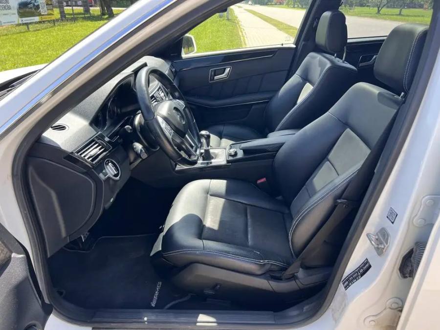 Мерседес E 200 2013 в Рига, объемом двигателя 2.20 л и пробегом 225 тыс. км за 6750 €, фото 9 на AUTOMOTO.COM.LV