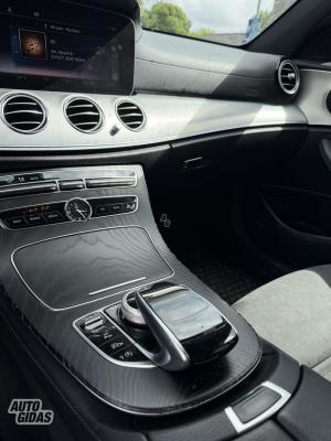 Mercedes-Benz e-200 2019 Kauņa, ar dzinēja tilpumu 2.00 L un nobraukumu 300 tūkst. km par 15900 €, foto 24 vietnē AUTOMOTO.COM.LV