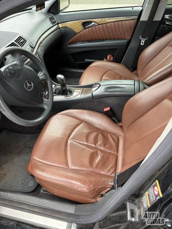 Мерседес E 200 2005 в Вильнюс, объемом двигателя 2.00 л и пробегом 380 тыс. км за 1900 €, фото 10 на AUTOMOTO.COM.LV