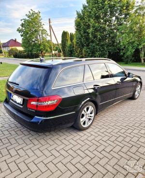 Mercedes-Benz e-200 2010 Kauņa, ar dzinēja tilpumu 2.00 L un nobraukumu 379 tūkst. km par 4890 €, foto 4 vietnē AUTOMOTO.COM.LV