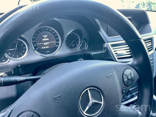 Mercedes-Benz e-200 2010 Rīga, ar dzinēja tilpumu 1.80 L un nobraukumu 205 tūkst. km par 7300 €, foto 4 vietnē AUTOMOTO.COM.LV