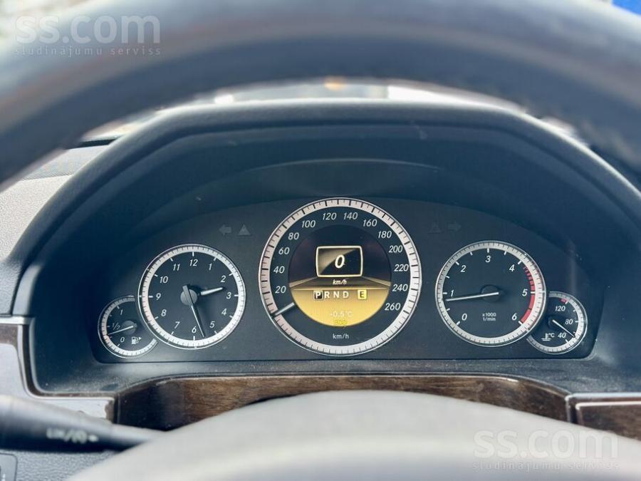 Mercedes-Benz e-200 2011 Rīga, ar dzinēja tilpumu 2.10 L un nobraukumu 613 tūkst. km par 5800 €, foto 7 vietnē AUTOMOTO.COM.LV