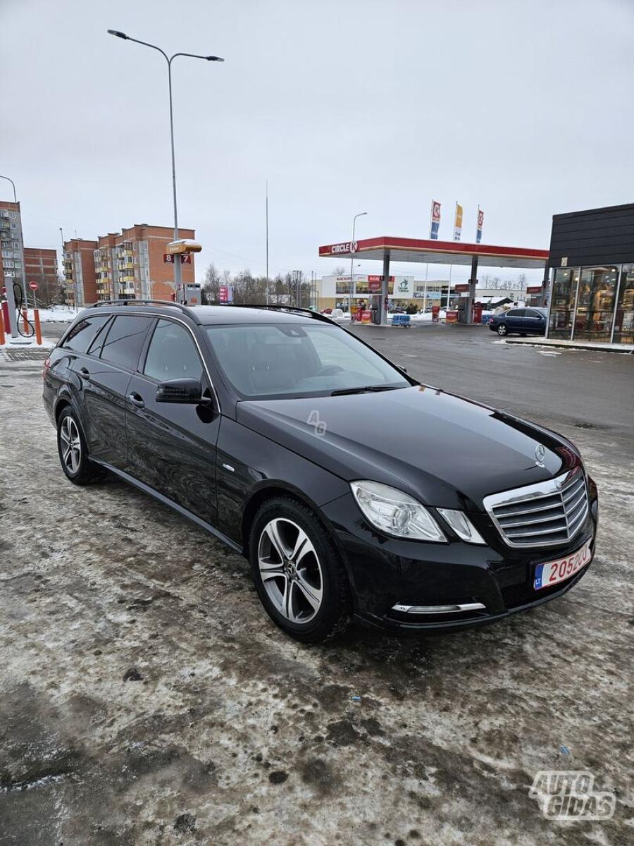 Mercedes-Benz e-200 2011 Mažeikiai, ar dzinēja tilpumu 2.10 L un nobraukumu 293 tūkst. km par 6800 €, foto 3 vietnē AUTOMOTO.COM.LV