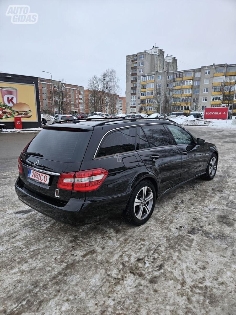 Mercedes-Benz e-200 2011 Mažeikiai, ar dzinēja tilpumu 2.10 L un nobraukumu 293 tūkst. km par 6800 €, foto 4 vietnē AUTOMOTO.COM.LV