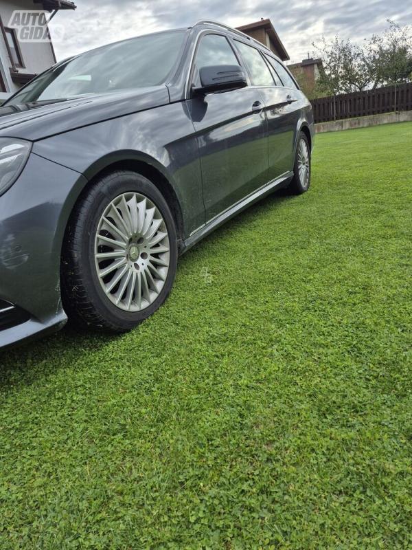 Mercedes-Benz e-200 2013 in Vilnius, with an engine capacity of 2.00 L and mileage of 205 thousand km for 8650 €, photo 4 on AUTOMOTO.COM.LV