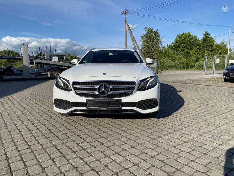 Mercedes-Benz e-200 2017 Radviliškis, ar dzinēja tilpumu 1.99 L un nobraukumu 200 tūkst. km par 13500 €, foto 4 vietnē AUTOMOTO.COM.LV