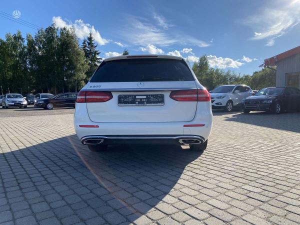 Mercedes-Benz e-200 2017 in Radviliskis, with an engine capacity of 1.99 L and mileage of 200 thousand km for 13500 €, photo 8 on AUTOMOTO.COM.LV