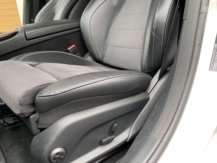 Mercedes-Benz e-200 2017 in Radviliskis, with an engine capacity of 1.99 L and mileage of 200 thousand km for 12900 €, photo 10 on AUTOMOTO.COM.LV