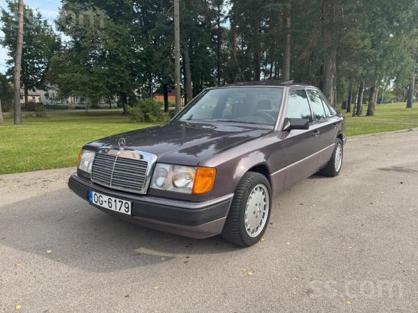 Фиолетовый Мерседес E 200 1990 в Прейли, объемом двигателя 2.00 л и пробегом 290 тыс. км за 5100 €, фото 1 на AUTOMOTO.COM.LV