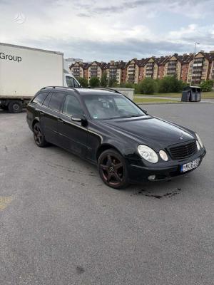 Violets Mercedes-Benz e-200 2005 Viļņa, ar dzinēja tilpumu 1.80 L un nobraukumu 380 tūkst. km par 2000 €, foto  vietnē AUTOMOTO.COM.LV