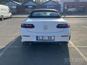 Balts Mercedes-Benz e-200 2021 Rīga, ar dzinēja tilpumu 2.00 L un nobraukumu 133 tūkst. km par 39900 €, foto 6 vietnē AUTOMOTO.COM.LV