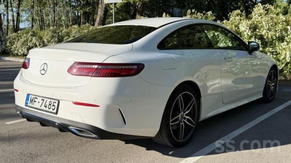 White Mercedes-Benz e-200 2019 in Riga, with an engine capacity of 2.00 L and mileage of 98 thousand km for 31900 €, photo 6 on AUTOMOTO.COM.LV