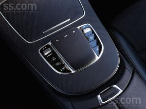 Balts Mercedes-Benz e-200 2021 Rīga, ar dzinēja tilpumu 2.00 L un nobraukumu 55 tūkst. km par 39900 €, foto 19 vietnē AUTOMOTO.COM.LV