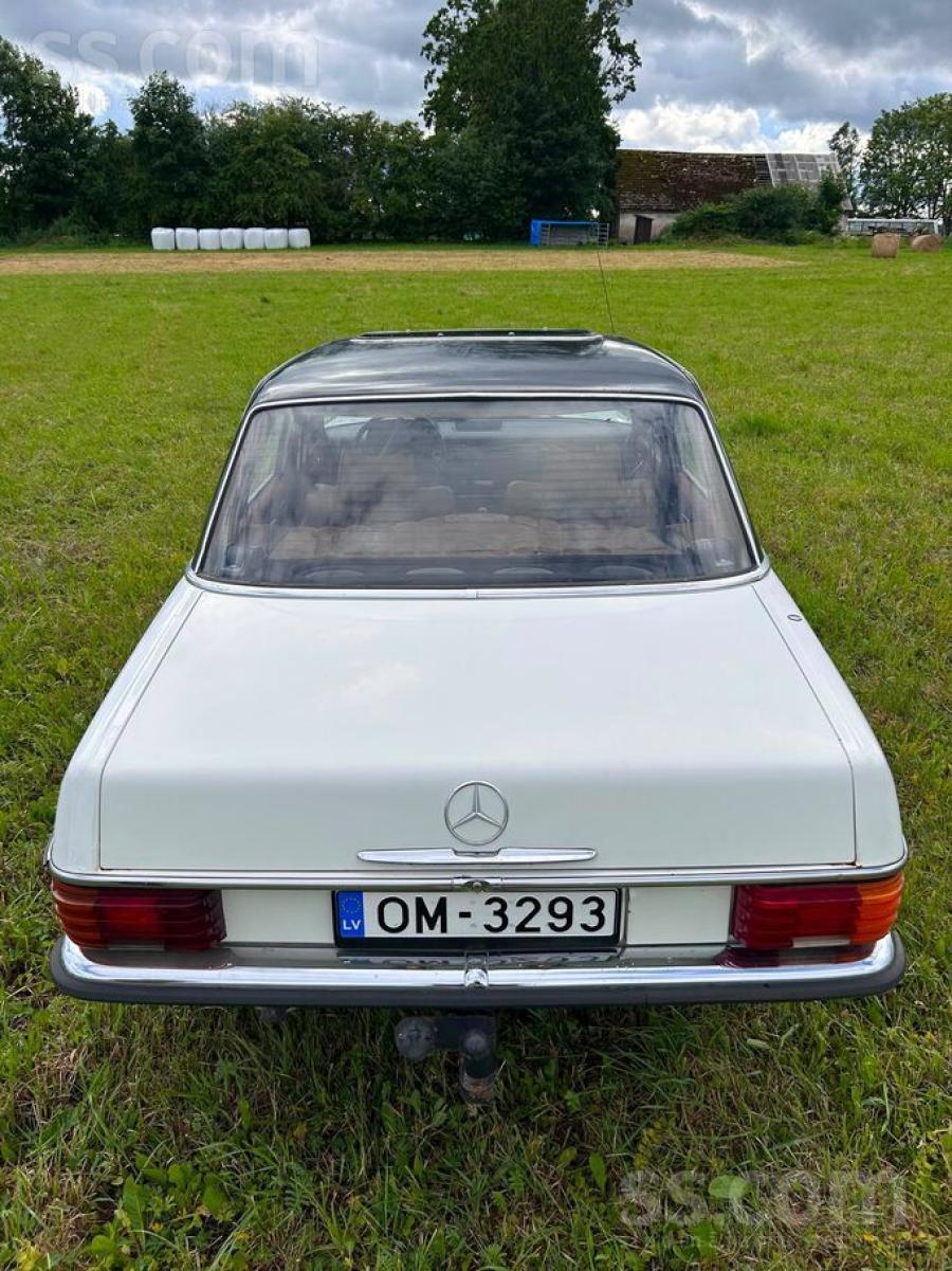 White Mercedes-Benz e-200 1971 in Liepaja, with an engine capacity of 2.00 L and mileage of 40 thousand km for 7500 €, photo 6 on AUTOMOTO.COM.LV
