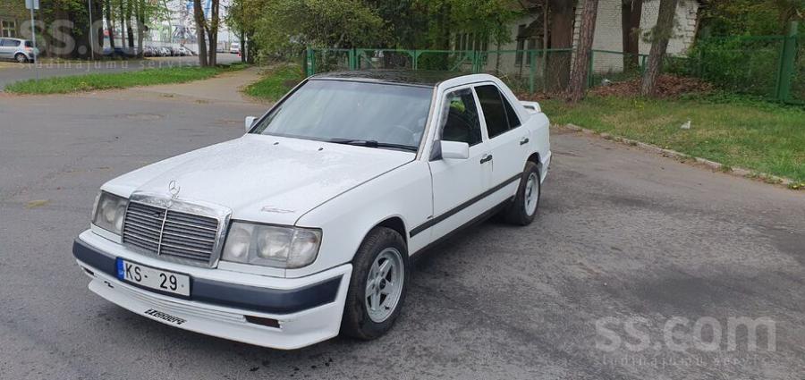 Balts Mercedes-Benz e-200 1987 Rīga, ar dzinēja tilpumu 2.00 L un nobraukumu 303 tūkst. km par 4000 €, foto 1 vietnē AUTOMOTO.COM.LV