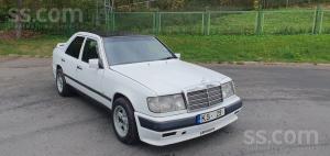 Balts Mercedes-Benz e-200 1987 Rīga, ar dzinēja tilpumu 2.00 L un nobraukumu 303 tūkst. km par 4000 €, foto 3 vietnē AUTOMOTO.COM.LV