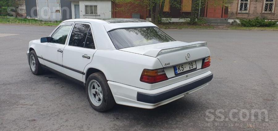Balts Mercedes-Benz e-200 1987 Rīga, ar dzinēja tilpumu 2.00 L un nobraukumu 303 tūkst. km par 4000 €, foto 5 vietnē AUTOMOTO.COM.LV