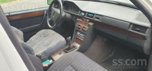 Balts Mercedes-Benz e-200 1987 Rīga, ar dzinēja tilpumu 2.00 L un nobraukumu 303 tūkst. km par 4000 €, foto 6 vietnē AUTOMOTO.COM.LV