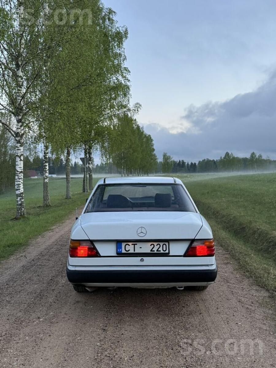 Белый Мерседес E 200 1991 в Рига, объемом двигателя 2.00 л и пробегом 479 тыс. км за 2500 €, фото 5 на AUTOMOTO.COM.LV