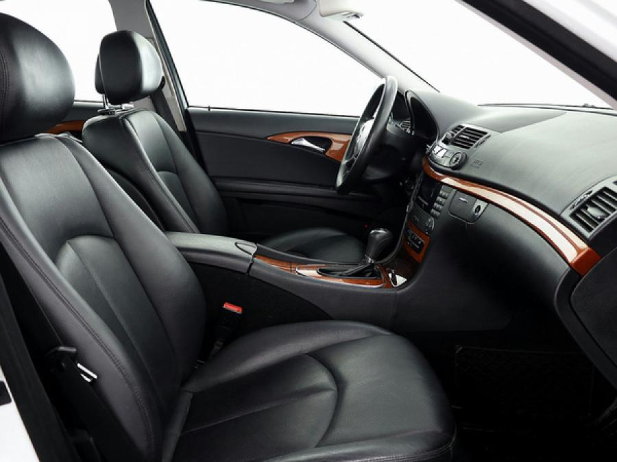 Balts Mercedes-Benz e-200 2008 Tallina, ar dzinēja tilpumu 1.80 L un nobraukumu 324 tūkst. km par 1599 €, foto 7 vietnē AUTOMOTO.COM.LV