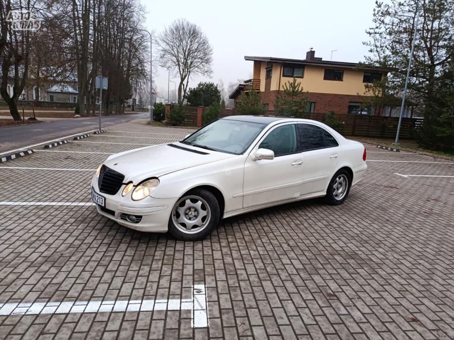Balts Mercedes-Benz e-200 2009 Šauļi, ar dzinēja tilpumu 2.10 L un nobraukumu 595 tūkst. km par 2300 €, foto 2 vietnē AUTOMOTO.COM.LV