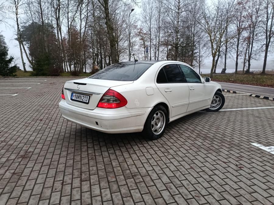 Balts Mercedes-Benz e-200 2009 Šauļi, ar dzinēja tilpumu 2.10 L un nobraukumu 595 tūkst. km par 2300 €, foto 8 vietnē AUTOMOTO.COM.LV
