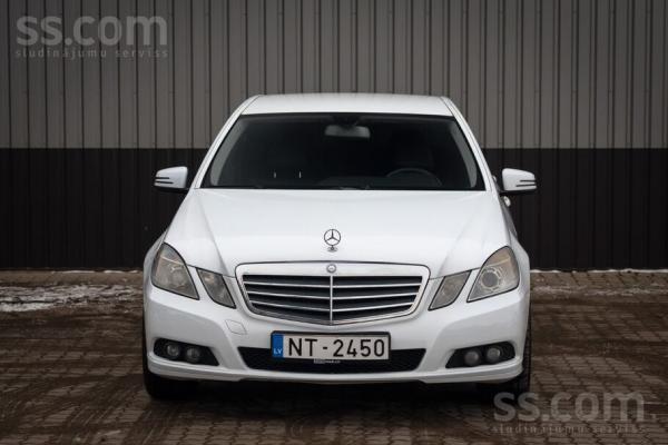 White Mercedes-Benz e-200 2009 in Talsi, with an engine capacity of 2.10 L and mileage of 0 thousand km for 4490 €, photo 2 on AUTOMOTO.COM.LV