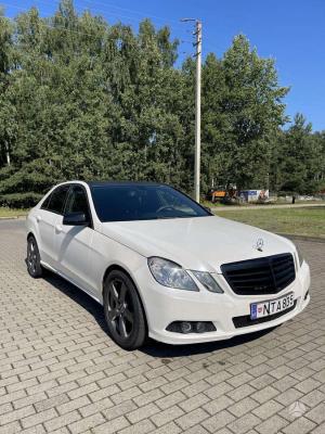 Balts Mercedes-Benz e-200 2009 Kauņa, ar dzinēja tilpumu 2.14 L un nobraukumu 585 tūkst. km par 3400 €, foto 4 vietnē AUTOMOTO.COM.LV