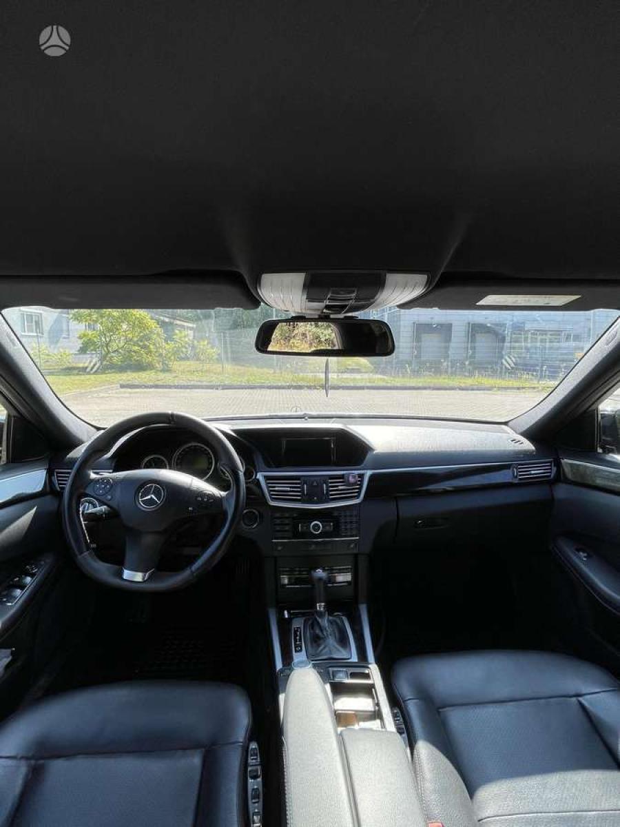 Balts Mercedes-Benz e-200 2009 Kauņa, ar dzinēja tilpumu 2.14 L un nobraukumu 585 tūkst. km par 3400 €, foto 8 vietnē AUTOMOTO.COM.LV