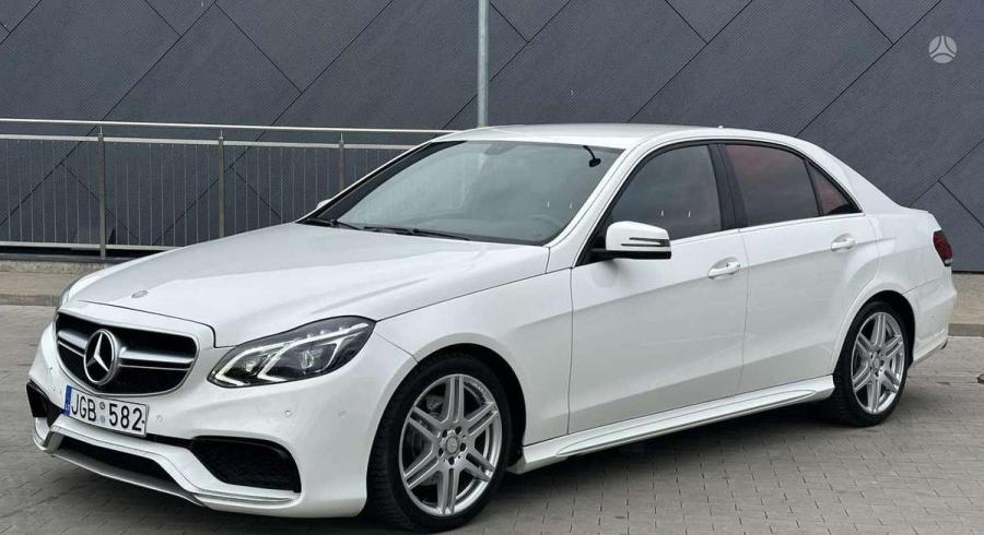 Белый Мерседес E 200 2010 в Каунас, объемом двигателя 2.14 л и пробегом 211 тыс. км за 10500 €, фото 4 на AUTOMOTO.COM.LV