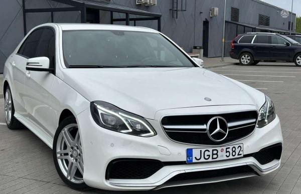 White Mercedes-Benz e-200 2010 in Kaunas, with an engine capacity of 2.14 L and mileage of 211 thousand km for 10500 €, photo 4 on AUTOMOTO.COM.LV