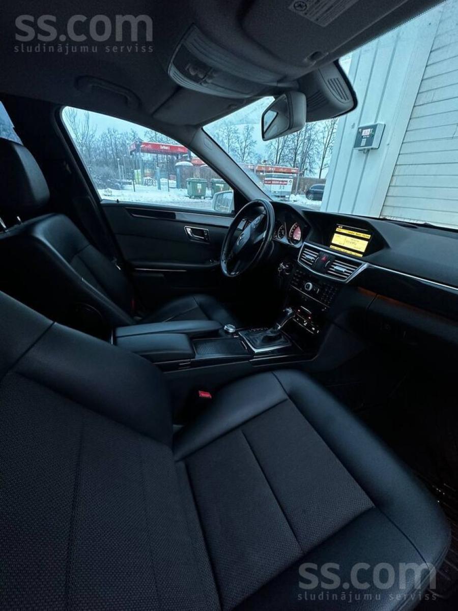 Белый Мерседес E 200 2011 в Рига, объемом двигателя 2.00 л и пробегом 327 тыс. км за 6450 €, фото 18 на AUTOMOTO.COM.LV