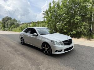 Белый Мерседес E 200 2012 в Алитус, объемом двигателя 2.00 л и пробегом 330 тыс. км за 6650 €, фото 4 на AUTOMOTO.COM.LV
