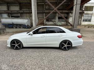 Белый Мерседес E 200 2012 в Алитус, объемом двигателя 2.00 л и пробегом 330 тыс. км за 6650 €, фото 9 на AUTOMOTO.COM.LV