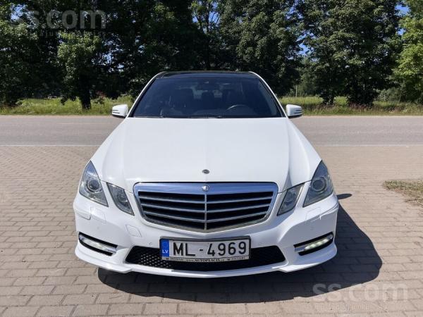 Белый Мерседес E 200 2013 в Лимбажи, объемом двигателя 2.20 л и пробегом 225 тыс. км за 6750 €, фото 2 на AUTOMOTO.COM.LV