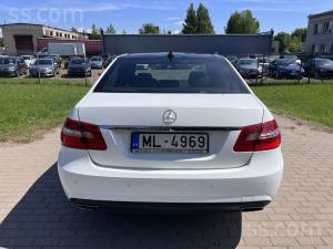 White Mercedes-Benz e-200 2013 in Limbazi, with an engine capacity of 2.20 L and mileage of 225 thousand km for 6750 €, photo 6 on AUTOMOTO.COM.LV