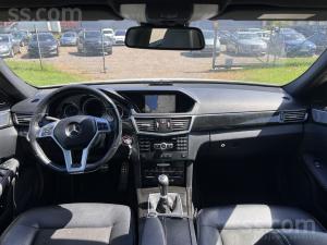 White Mercedes-Benz e-200 2013 in Limbazi, with an engine capacity of 2.20 L and mileage of 225 thousand km for 6750 €, photo 13 on AUTOMOTO.COM.LV