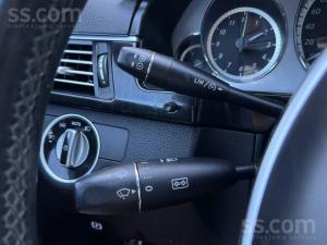 White Mercedes-Benz e-200 2013 in Limbazi, with an engine capacity of 2.20 L and mileage of 225 thousand km for 6750 €, photo 19 on AUTOMOTO.COM.LV