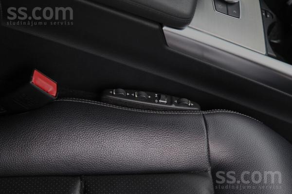 Белый Мерседес E 200 2013 в Лиепая, объемом двигателя 2.00 л и пробегом 206 тыс. км за 9350 €, фото 8 на AUTOMOTO.COM.LV