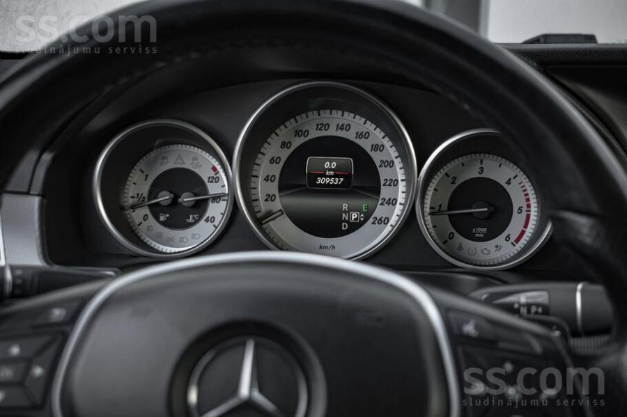 Balts Mercedes-Benz e-200 2015 Rīga, ar dzinēja tilpumu 2.10 L un nobraukumu 0 tūkst. km par 9995 €, foto 20 vietnē AUTOMOTO.COM.LV