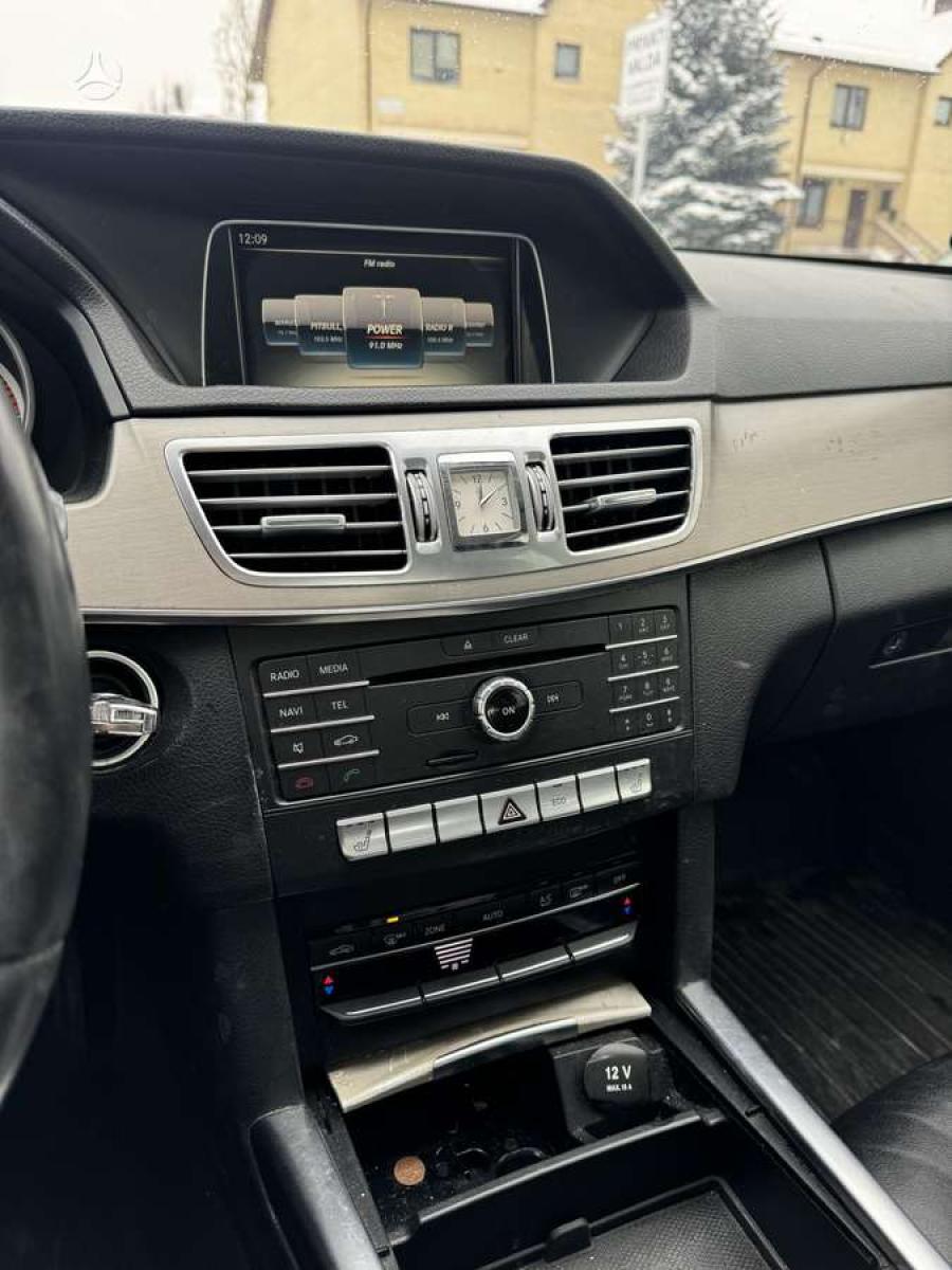 Balts Mercedes-Benz e-200 2016 Kauņa, ar dzinēja tilpumu 2.10 L un nobraukumu 439 tūkst. km par 5800 €, foto 9 vietnē AUTOMOTO.COM.LV