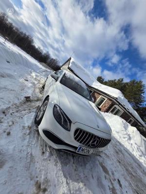 White Mercedes-Benz e-200 2017 in Silale, with an engine capacity of 1.95 L and mileage of 290 thousand km for 15200 €, photo 8 on AUTOMOTO.COM.LV