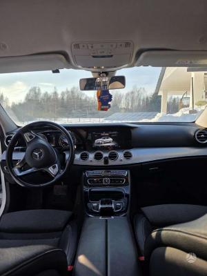 White Mercedes-Benz e-200 2017 in Silale, with an engine capacity of 1.95 L and mileage of 290 thousand km for 15200 €, photo 14 on AUTOMOTO.COM.LV