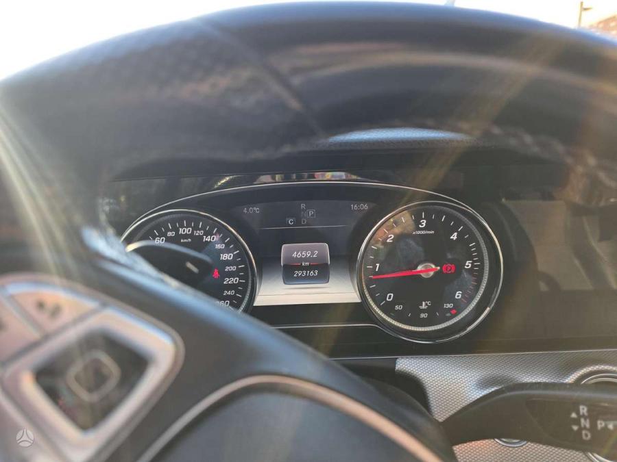 White Mercedes-Benz e-200 2017 in Silale, with an engine capacity of 1.95 L and mileage of 290 thousand km for 15200 €, photo 17 on AUTOMOTO.COM.LV