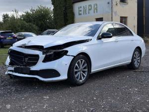 Белый Мерседес E 200 2017 в Укмерге, объемом двигателя 1.95 л и пробегом 193 тыс. км за 5900 €, фото 4 на AUTOMOTO.COM.LV
