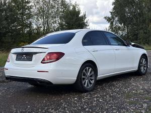 Белый Мерседес E 200 2017 в Укмерге, объемом двигателя 1.95 л и пробегом 193 тыс. км за 5900 €, фото 8 на AUTOMOTO.COM.LV
