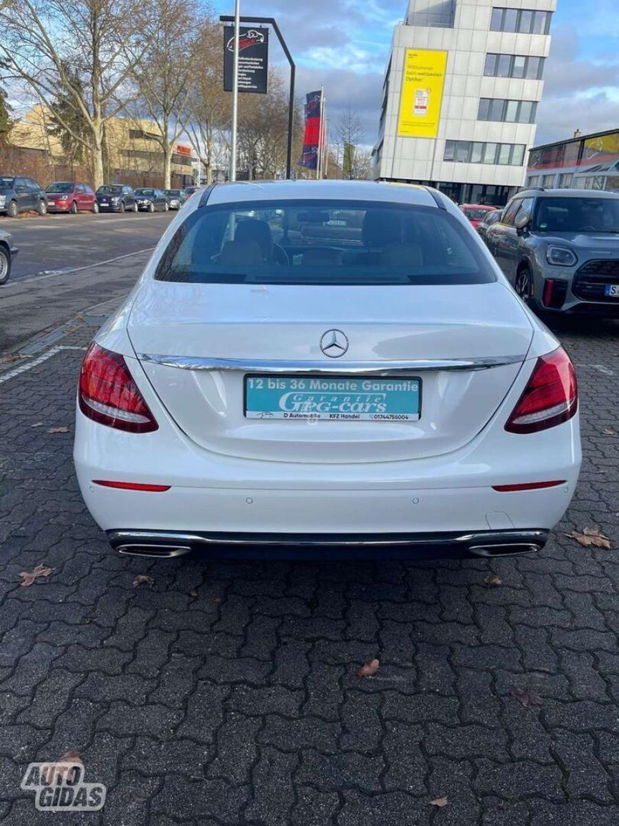 Balts Mercedes-Benz e-200 2018 Kauņa, ar dzinēja tilpumu 2.00 L un nobraukumu 58 tūkst. km par 30630 €, foto 6 vietnē AUTOMOTO.COM.LV